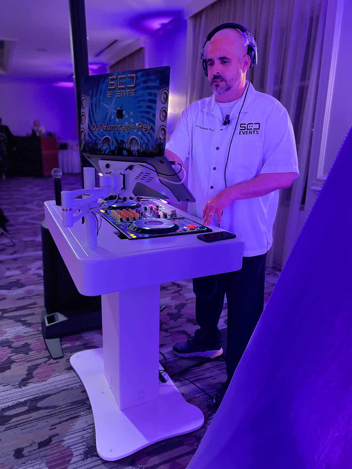 The Ultimate Guide to DJ Booth Setups for an Unforgettable Wedding ...